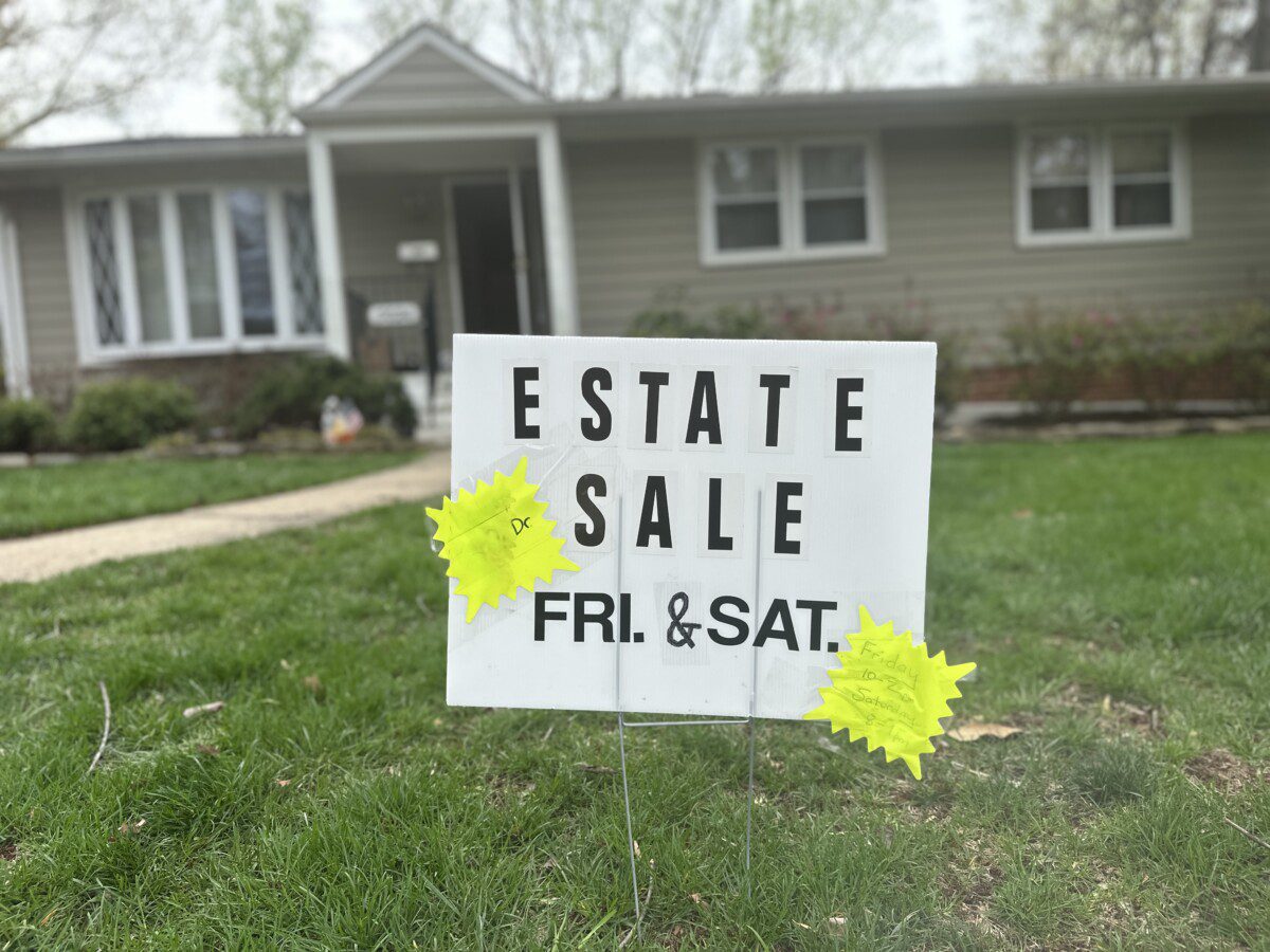 Crappy estate sale sign 2 - Orion's Attic